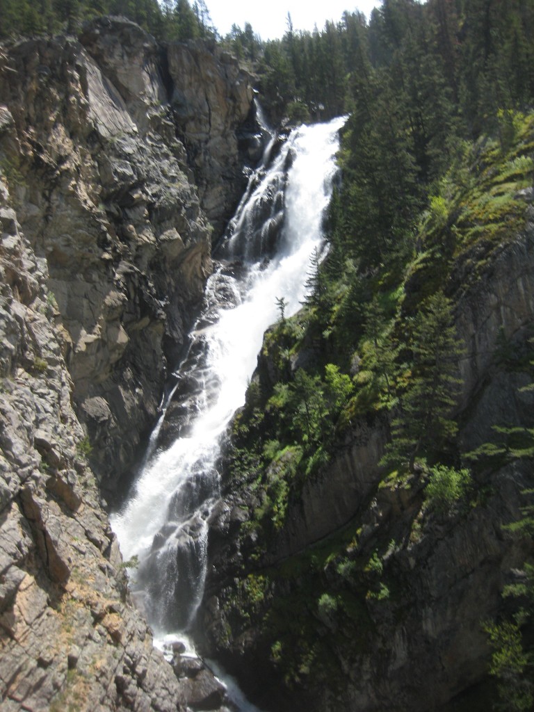Woodbine Falls- Beartooth Mountains | MTHikes.com