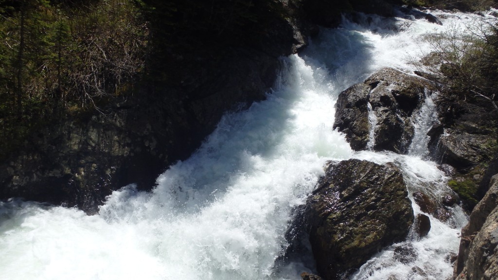 Calamity and Sentinel Falls- Beartooth Mountains | MTHikes.com
