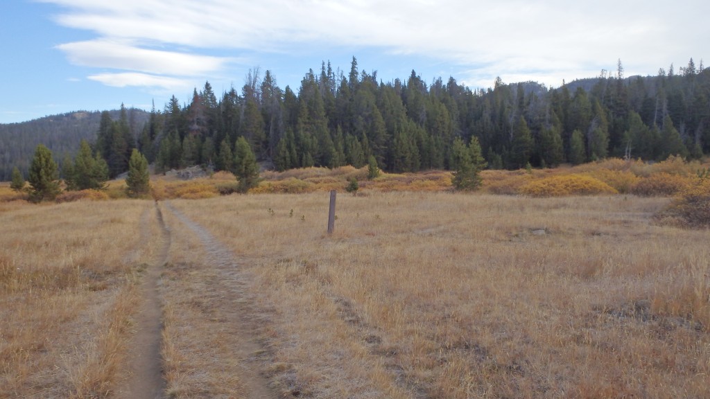 Beauty Lake- Beartooth Mountains | MTHikes.com