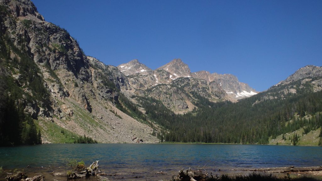 Hiking Trails in the Beartooth Mountains | MTHikes.com
