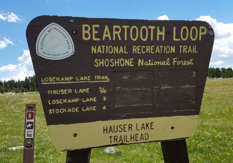 Hiking Trails in the Beartooth Mountains | MTHikes.com